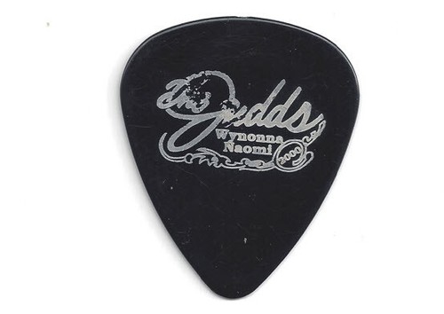 The Judds Naomi Judd Wynonna Judd Guitar Pick Rare Stage-Used 2000 Tour ...