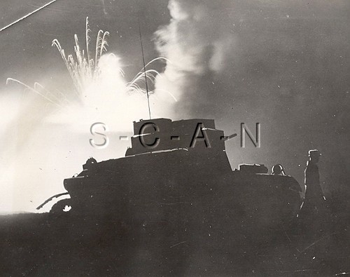 WWII US Press Photo- Armor- Rare M2A2 or M2A3 Double Turret Stuart Tank ...