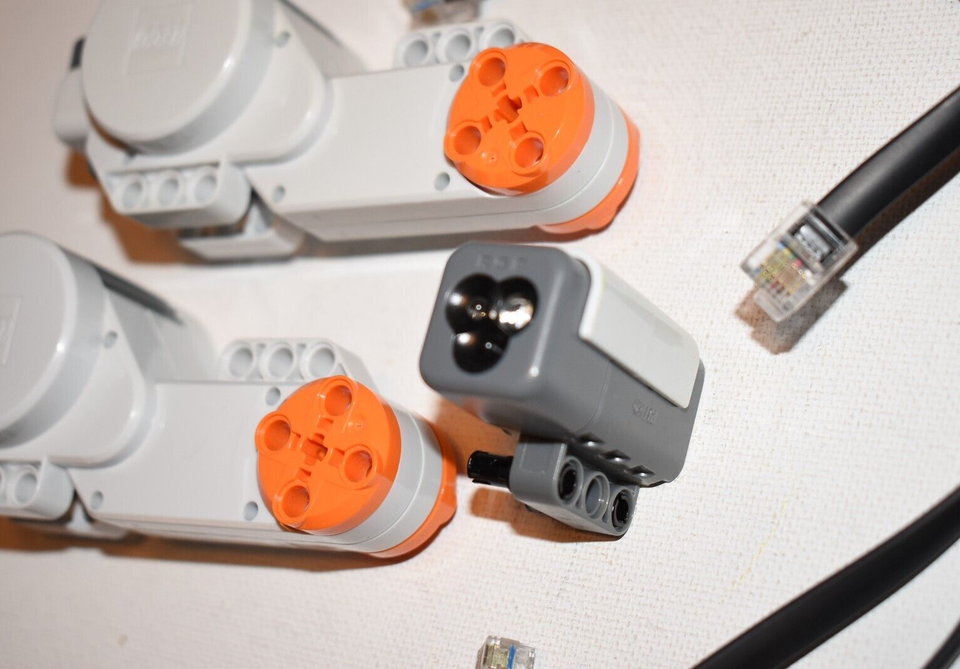 Lego Mindstorms Lot NXT Electric Motor Servo Cable Color Sensor 9842 ...