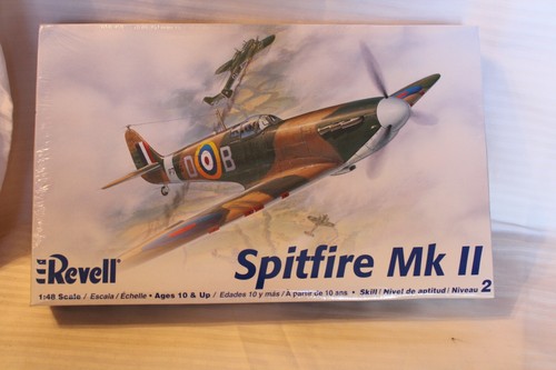 1/48 Scale Revell, Spitfire Mk.II Airplane Model, #85-5239 BN Sealed ...