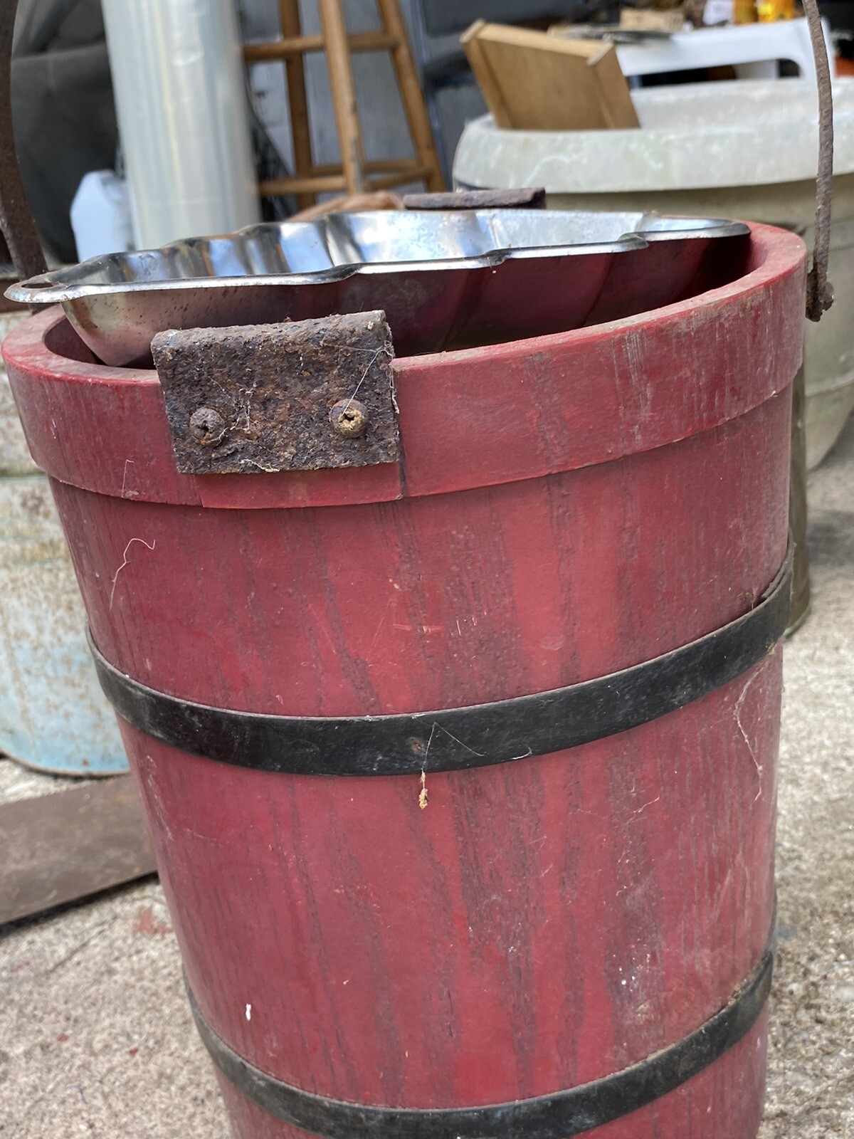Metal Maple Syrup Tree Sap Spouts Taps And Collecting Bucket | eBay