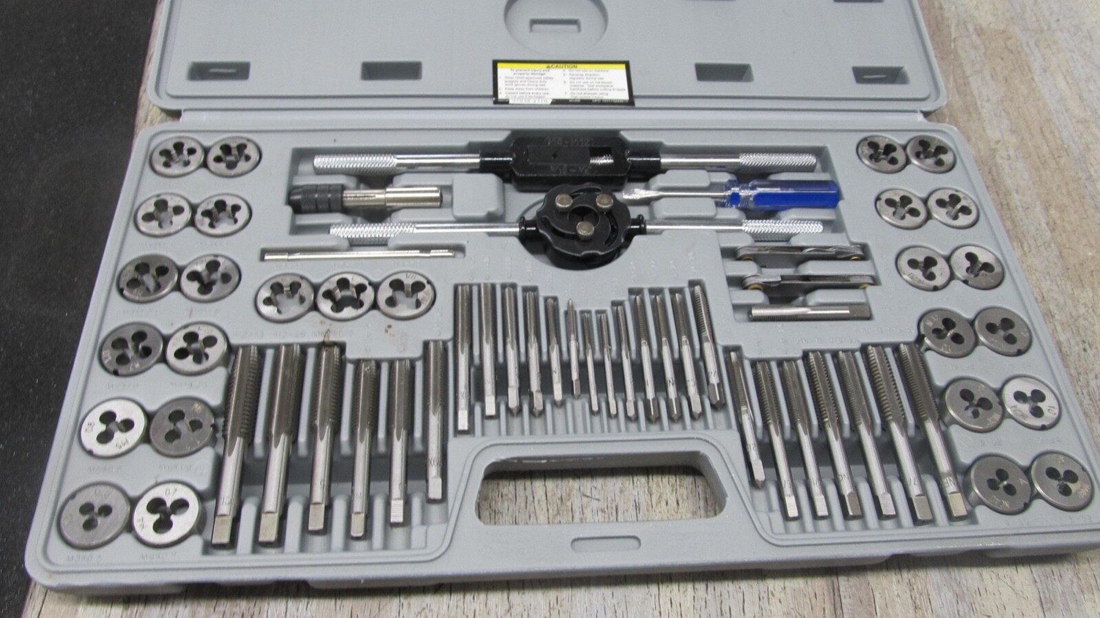 60 Pcs Master Tap and Die Set Coarse and Fine Threads Tools SAE Inch ...