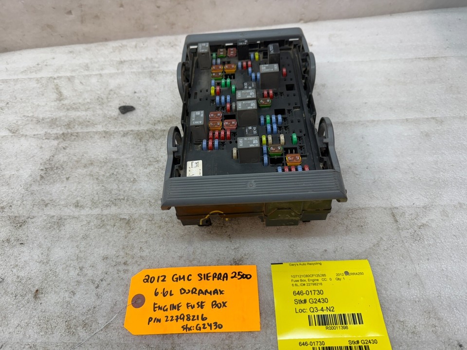 11-14 GMC CHEVROLET SILVERADO 2500HD 3500HD 6.6 LML FUSE RELAY BOX ...