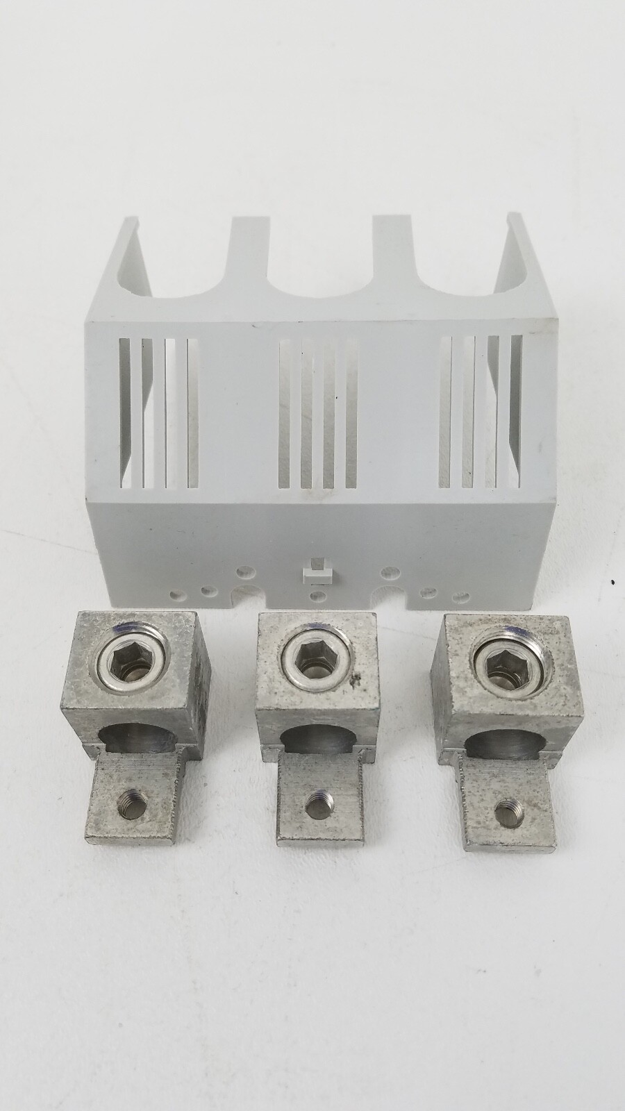 3TA225FDK Eaton Type FD HFD ED F Frame Extended Lug Kit Lug Cover 225 ...