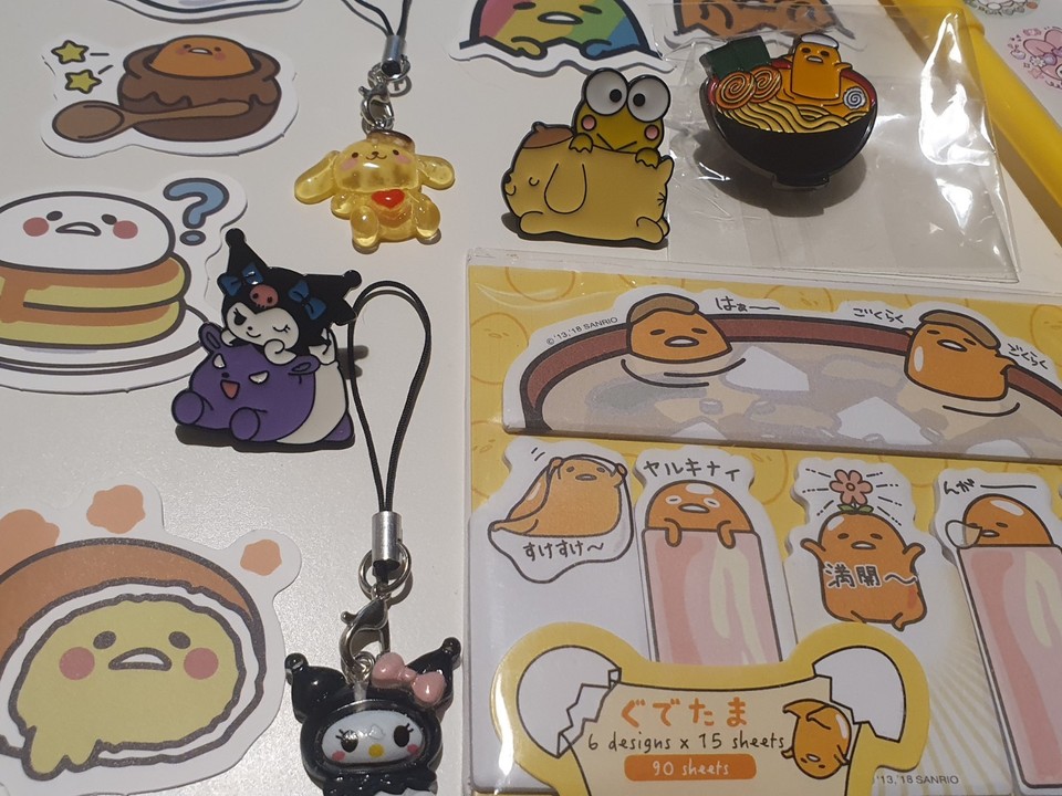 Gudetama Pompompurin Kuromi Bundle Pen Stickers Phone Charms Pins ...
