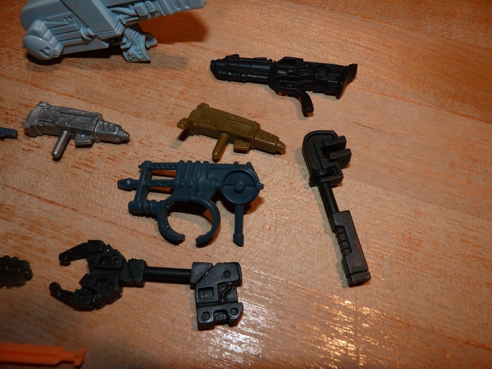 Vintage 1990s Kenner Terminator Figure Accessories and Guns Weapons LOT ...