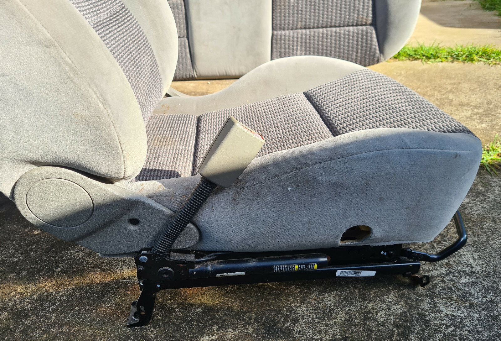 Ford BA BF Falcon XT Sedan Wagon Grey Cloth Front LH Passenger Seat ...