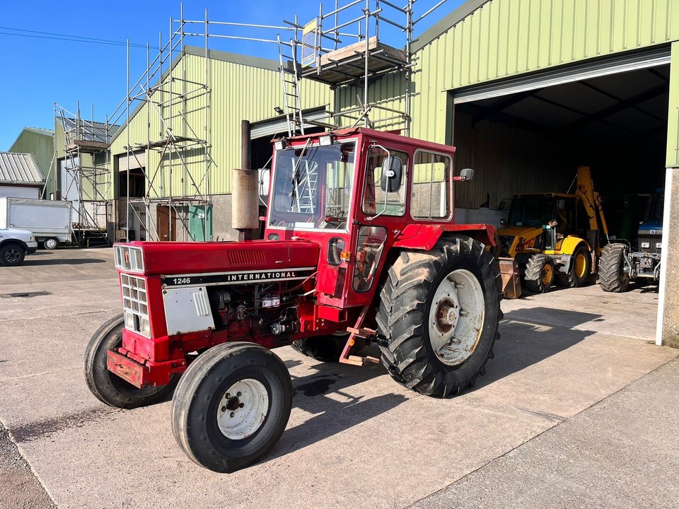 INTERNATIONAL 1246 TRACTOR ( RARE ) | eBay UK
