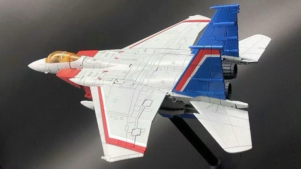 Deformation Space DS-01 Crimson Wings G1 Transformers MP Starscream US ...