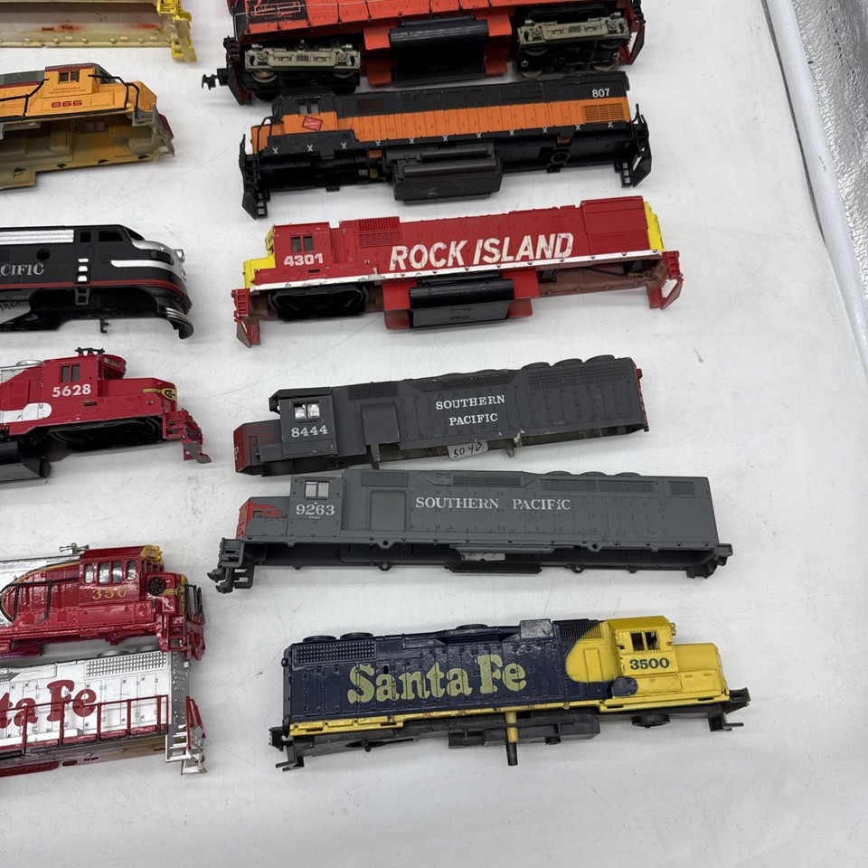 Lot 26 Engines Ho Scale Train Locomotive Trains SHELL ONLY Sold As Is ...