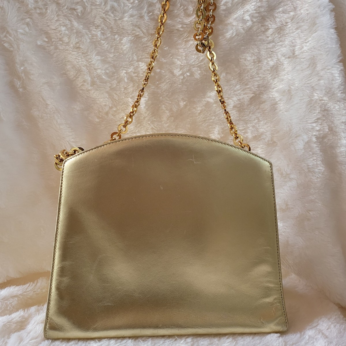 SALVATORE FERRAGAMO Vintage Metallic Gold Chain Leather Bag SALVATORE FERRAGAMO Vintage Metallic Gold Chain Leather Bag