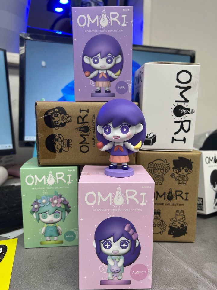 BRAND NEW Omori figure blind box! FULL Vinyl Figure Box Official | eBay