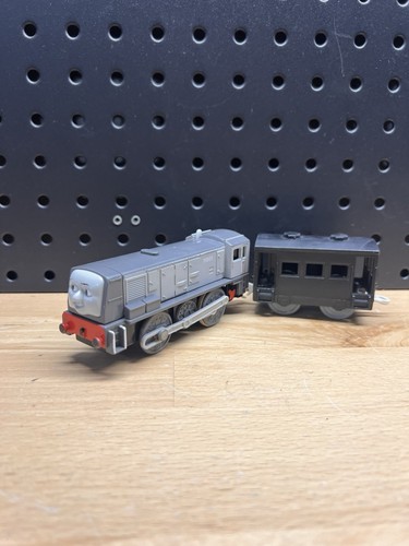 Thomas & Friends Dennis & Cargo Car Trackmaster Motorized Working | eBay