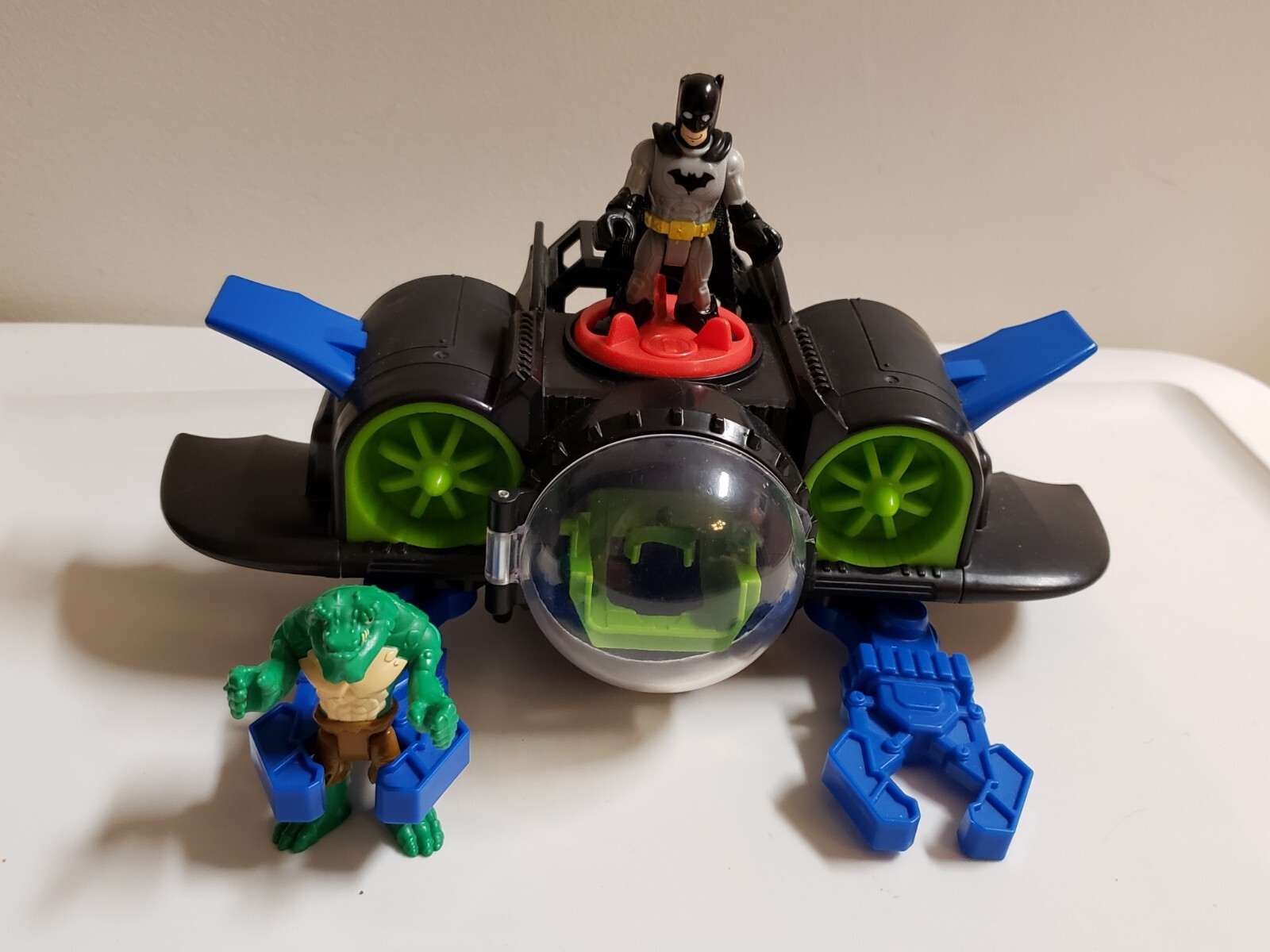 Imaginext DC Super Friends Bat Sub Batman & Killer Croc Action Figures ...