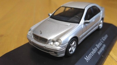 Mercedes Benz Custom Dealer Model C Class W203 Avantgarde Color Sample ...