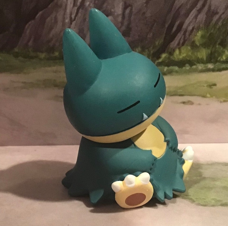 POKEMON MUNCHLAX SITTING SLEEPING Figure Toy Takara TOMY | eBay