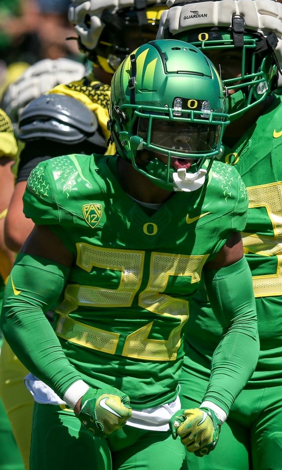 Oregon Ducks Facemask 4 Schutt F7 Oregon Ducks Team Issued Helmet With ...