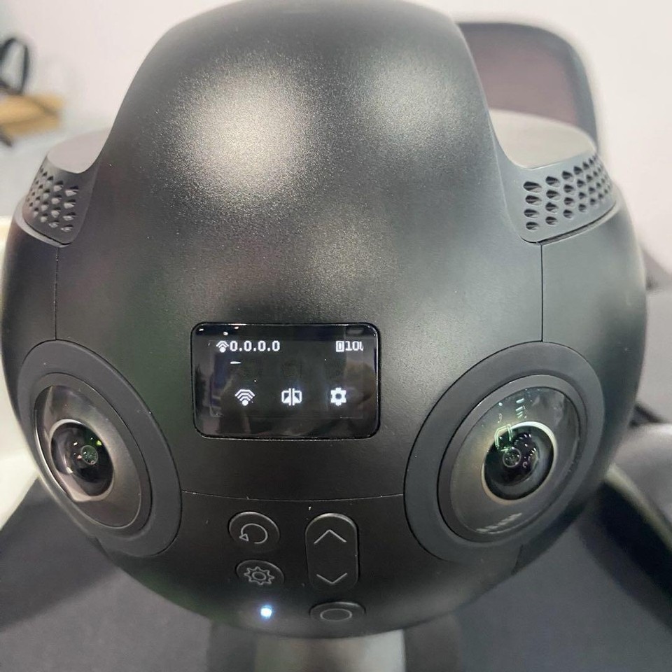 Insta360 Pro 8K 360-Degree Virtual Reality Camera WITH TRAVEL CASE Used ...