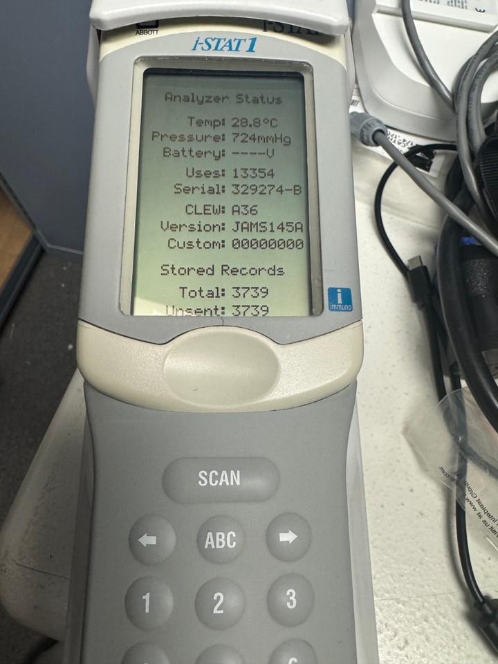 Abbott i-STAT 1 300 Handheld Chemistry Analyzer Set | eBay
