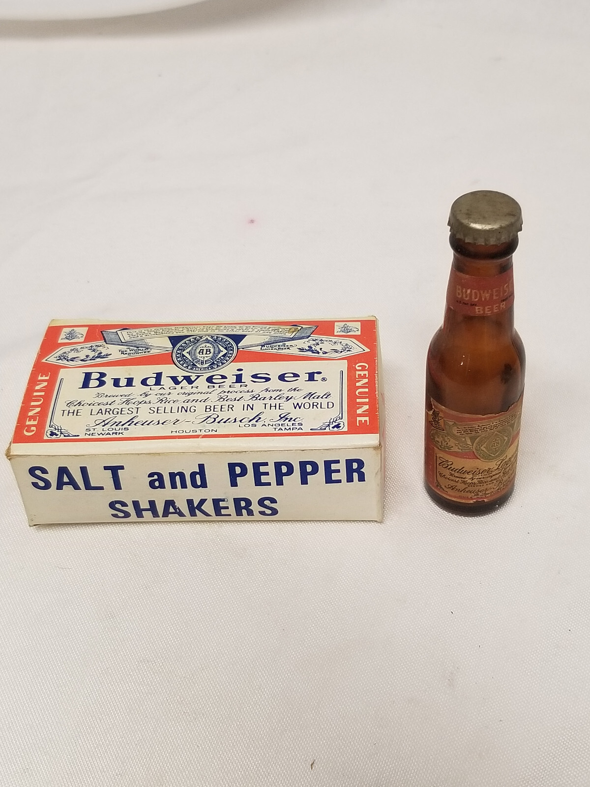 NOS Vintage Budweiser Mini Beer Bottle Salt and Pepper Shakers & Bottle ...