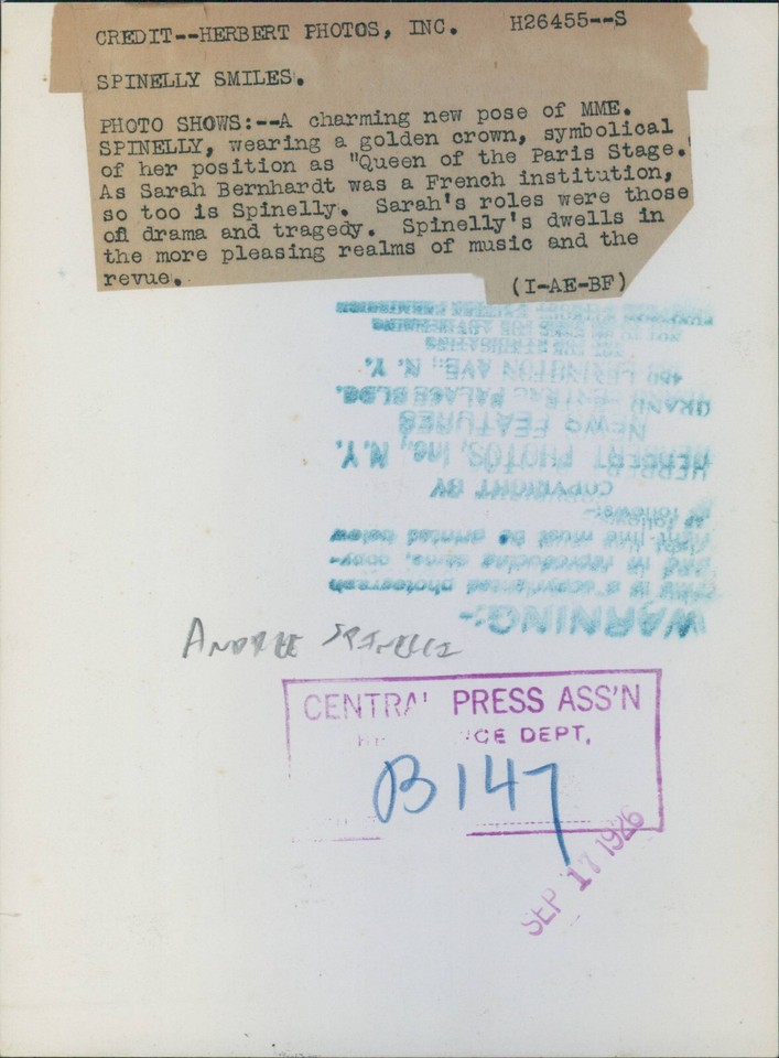 1926 Press Photo French Stage Actress Andree Spinelli Models Golden ...