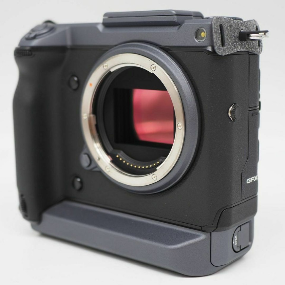 Mint FUJIFILM GFX 100 body, 24 shots, super rare, limited time only ...