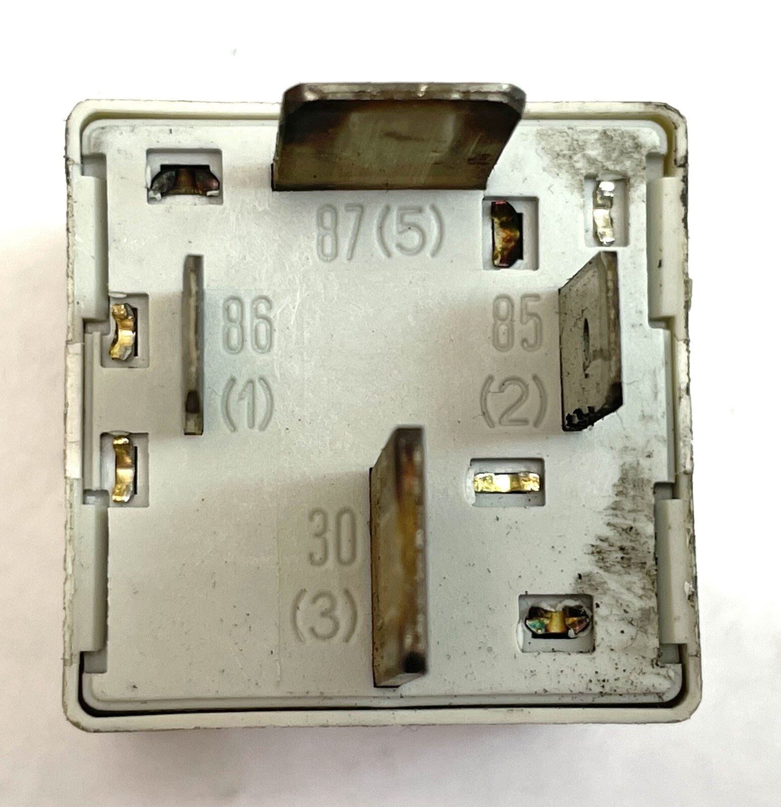 VW AUDI ELECTICAL RELAY 99-05 JETTA,GTI,GOLF #100 GENUINE OEM ...