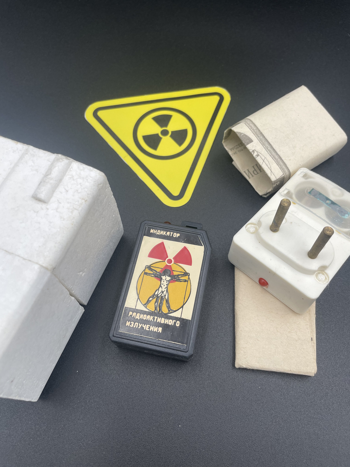 Radiation Detector Keychain BIRI-2 (1991) β γ Counter: SBM-10 Geiger ...