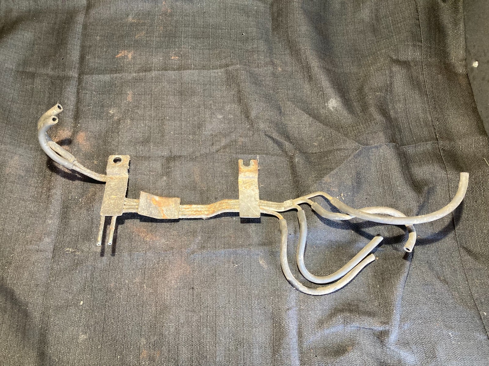 84-95 Toyota TRUCK CELICA 2.4L 22RE Intake Vacuum Assembly | eBay