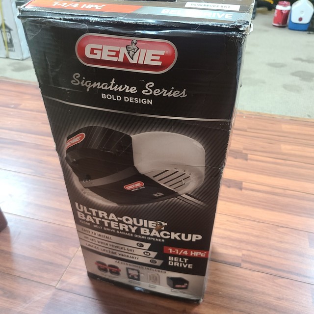 Genie Signature Series 1-1/4 HPC Ultra-Quiet Belt Drive Garage Door ...
