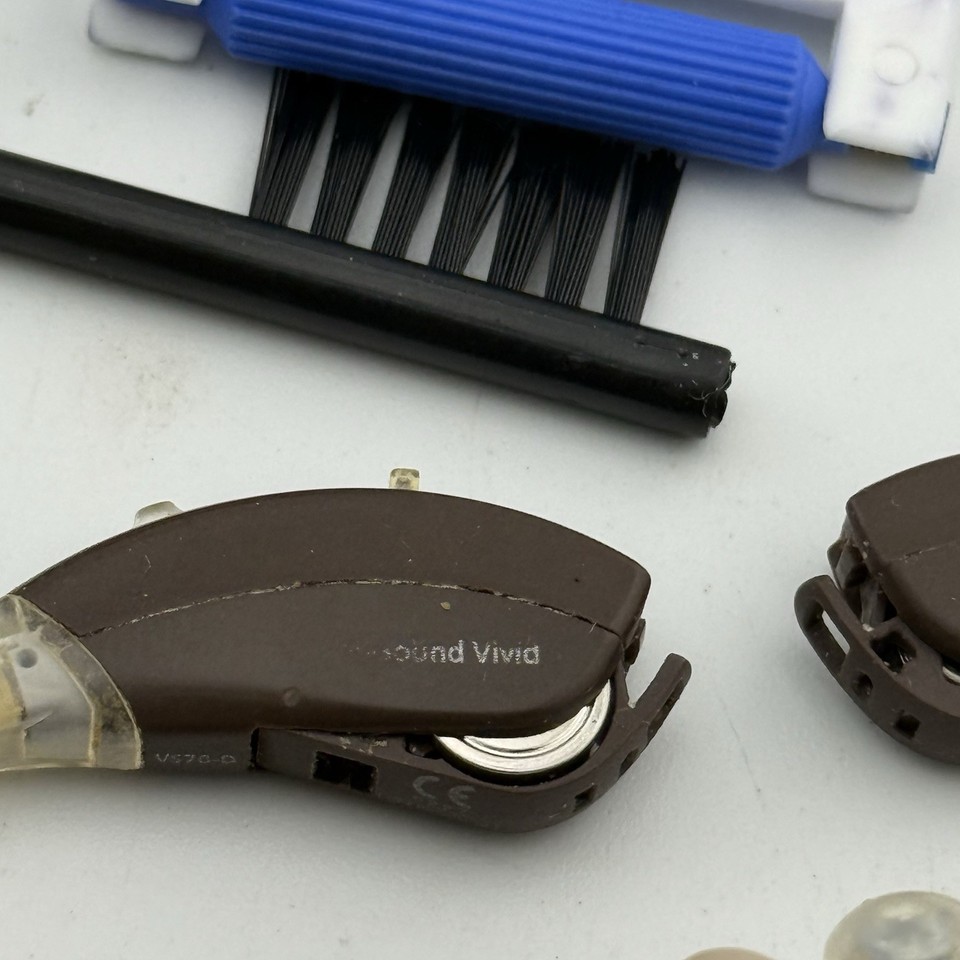 Pair of Resound Vivid Hearing Aids w/ 1 Phonak MicroSavia Art BHE | eBay
