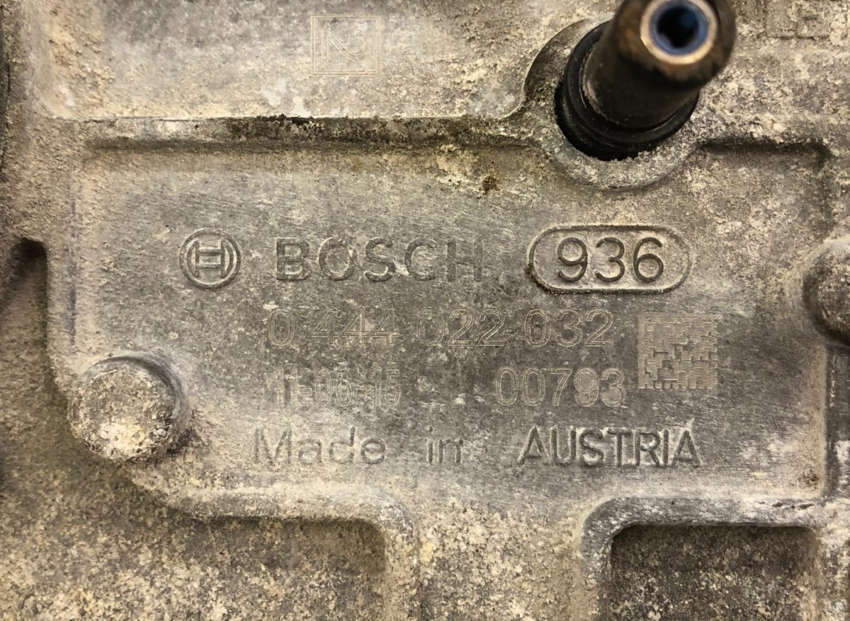 0444022032 21582902 Bosch AdBlue Pump For VOLVO FH16 B7R B12B Trucks ...