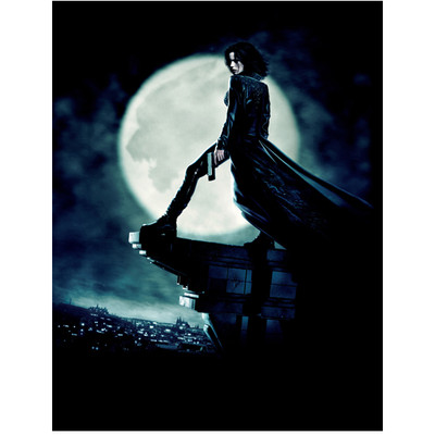 Kate Beckinsale as Selene in Underworld Standing on Ledge 8 x 10 inch ...