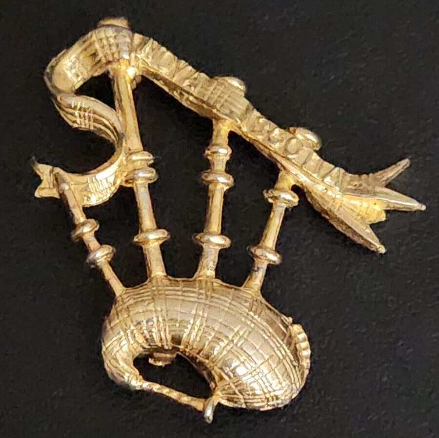 Bagpipe Brooch Pin Gold Tone Nova Scotia | eBay