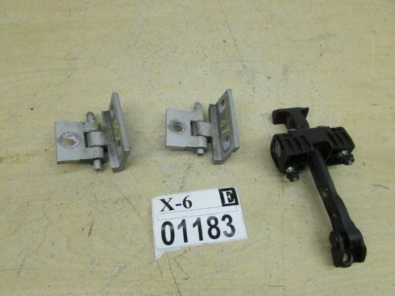 Door Hinges XC90 2003 2014 Driver Side Rear Upper Lower Hinge Check ...