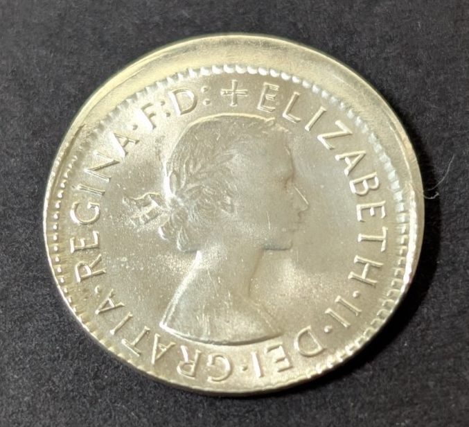 1961 AUSTRALIAN SIXPENCE (6d) COIN ** GEM CONDITION ** MIS-STRIKE ...