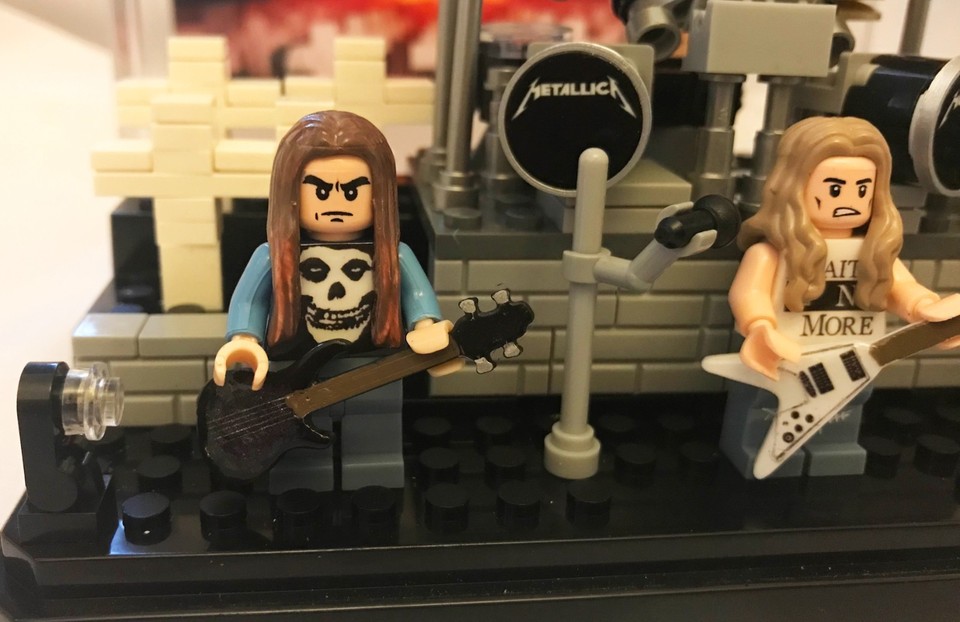 *NEW* METALLICA 3 (PUPPETS) DELUXE edn mini figure kit + lights! Block ...