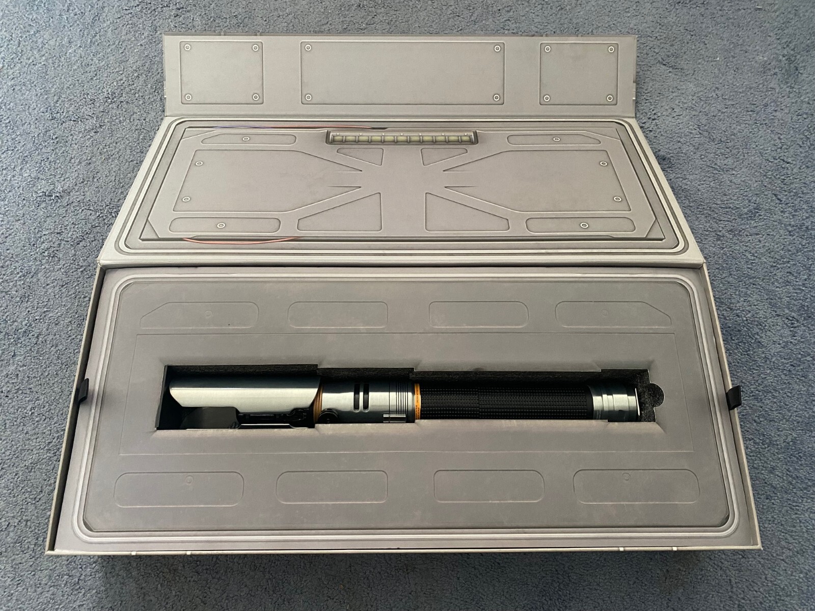 Jedi Survivor Collector's Edition Lightsaber Cal Kestis Star Wars, PC ...