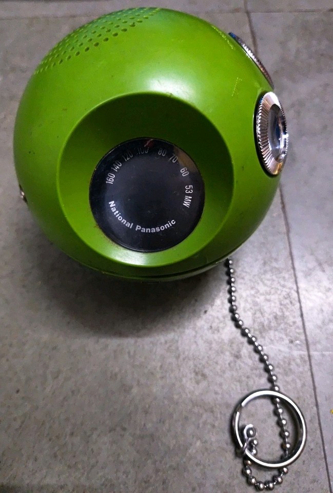 Vintage Panasonic Panapet R-70 Green Ball AM Radio 1970s Japan WORKING ...