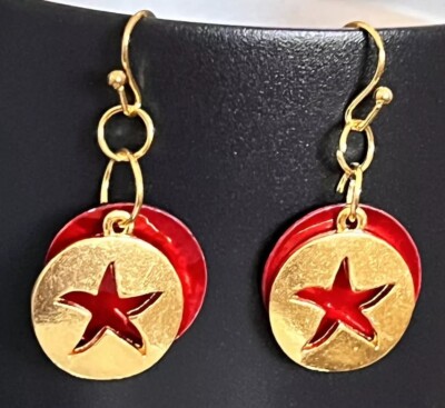 Gold Tone Cutout Starfish Overlaid On Red Shell Earrings. Beach. Ocean ...