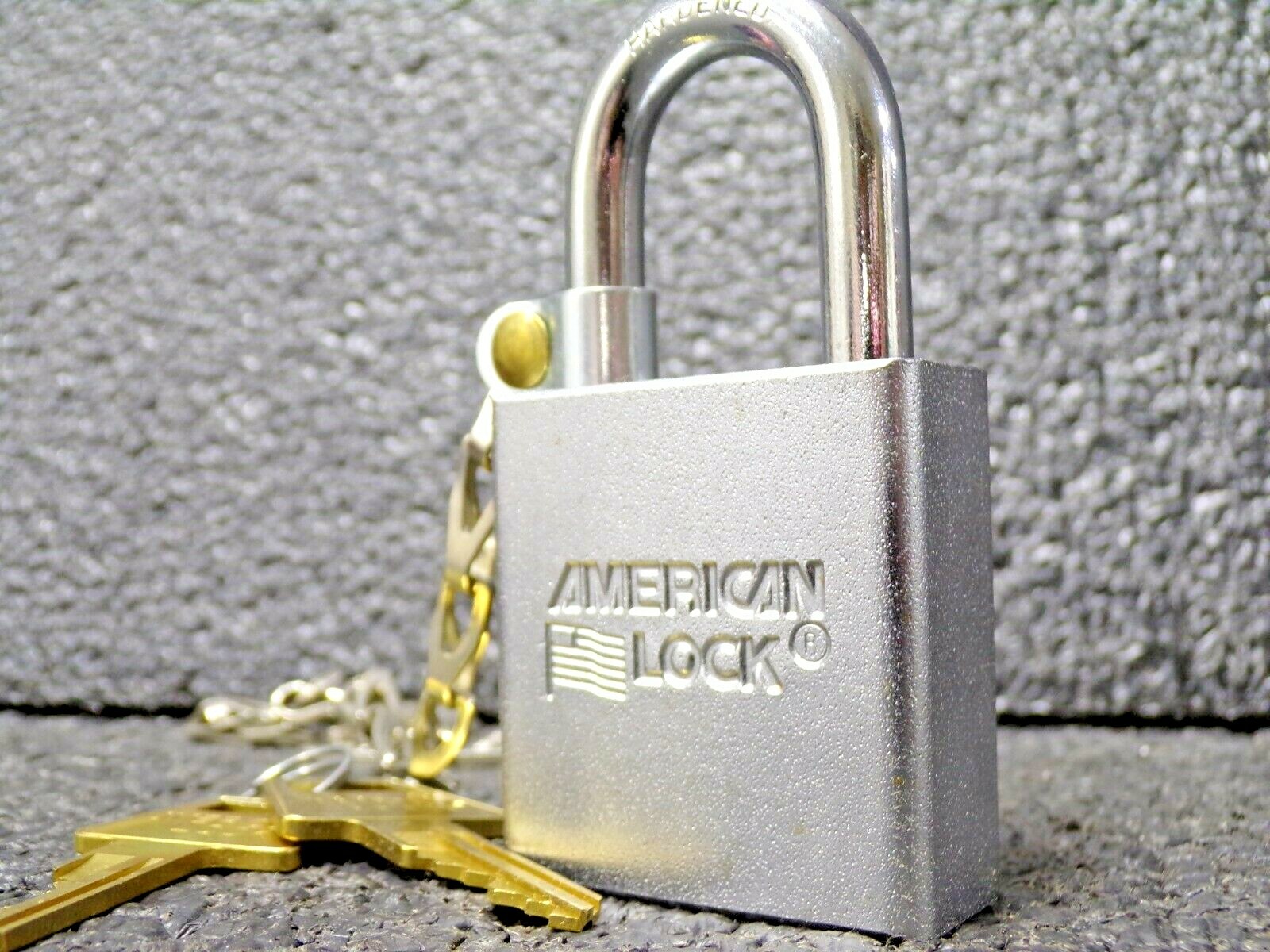 AMERICAN LOCK Keyed Alike Padlock, Open Shackle Type, 1-1/8" Shackle ...