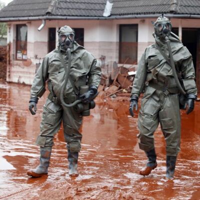 ORIGINAL BUNDESWERH ZODIAK NBC SUIT GERMAN HEAVY DUTY HAZMAT SET WITH ...