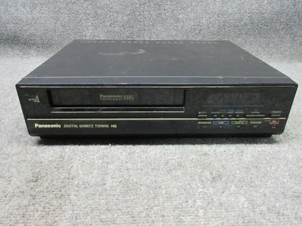Panasonic Pv-4700 VCR 4 Head Omnivision VHS Player Video Cassette ...