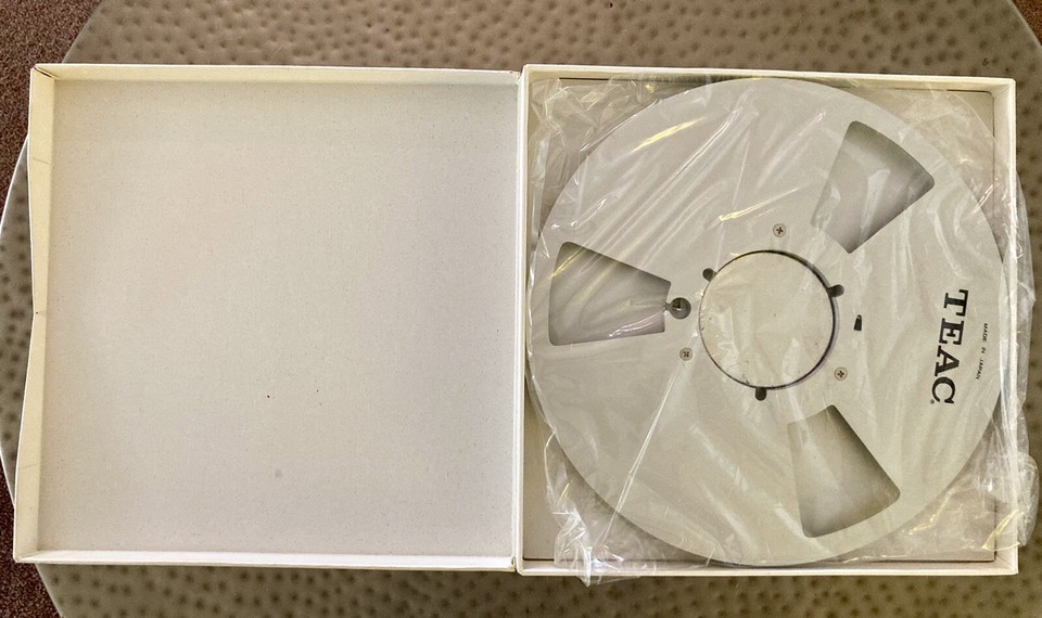 TEAC RE-1002 10.5" X 1/4" METAL TAPE REEL-NAB HUB- SILVER-EXC IN ...