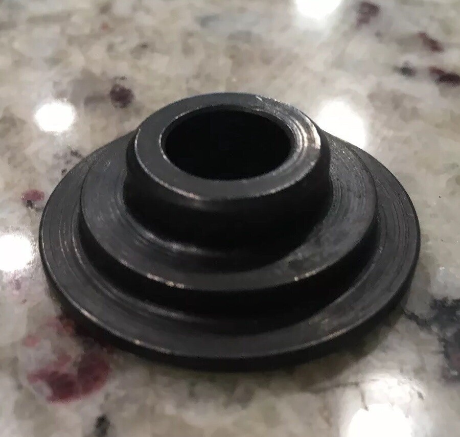 New Precision Engine Parts Lot of 18 Retainers - Item # VSR304 - Free ...