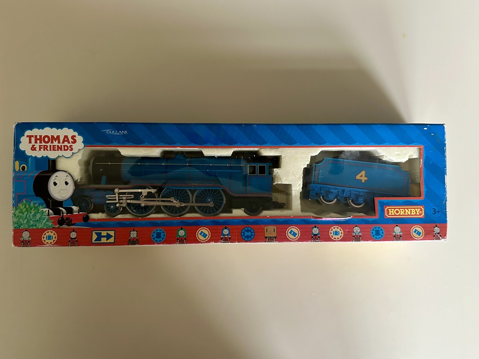 Hornby Thomas and Friends Gordon the Big Blue Engine Steam Locomotive ...