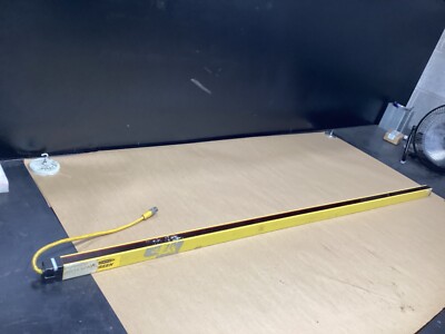 Banner USE4824YP2 MICRO-SCREEN Light Curtain Safety .75" 19mm #128T2 | eBay