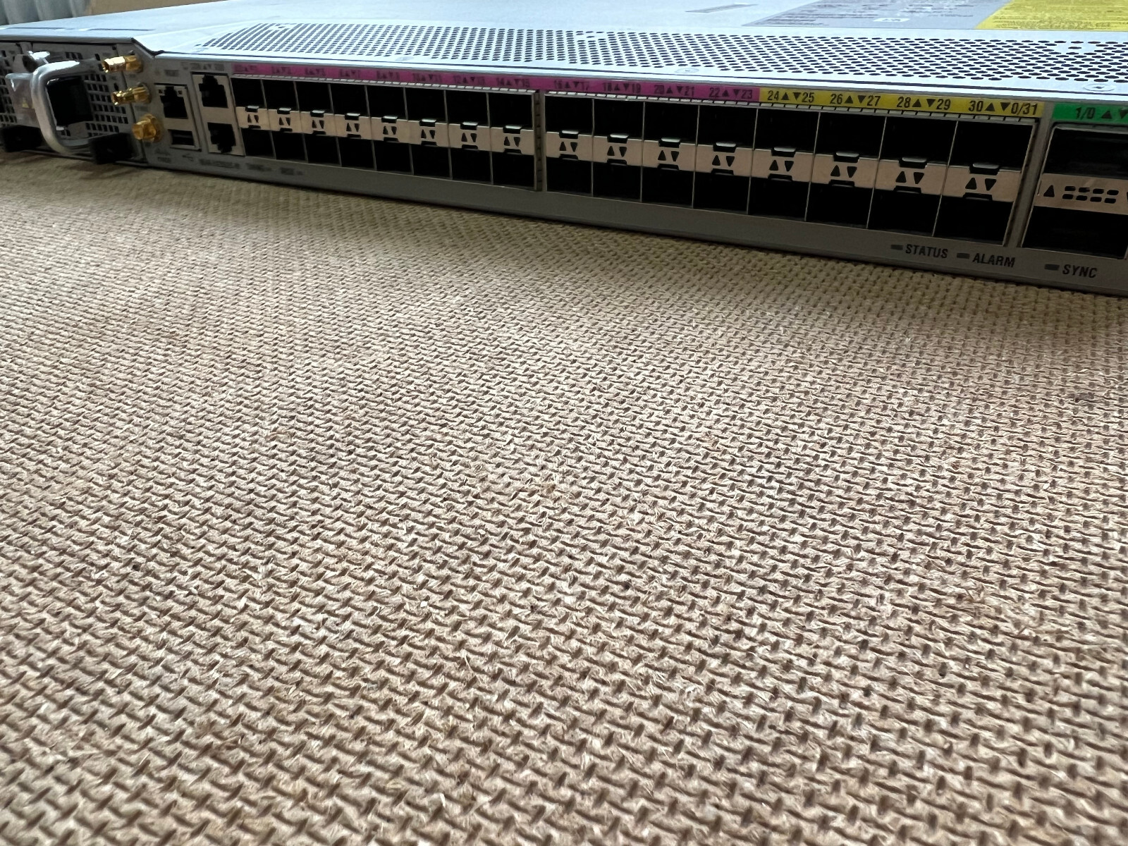 N540-24Z8Q2C-SYS / N540-24Z8Q2C-M Cisco modular LAN router 24x 1GE/10GE ...