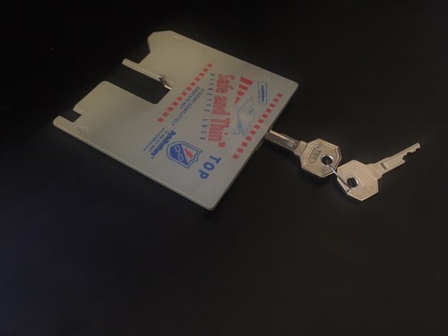3.5” “Safe and Thin” Floppy / Diskette Drive Lock (Includes 2 Keys) | eBay
