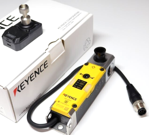 KEYENCE GS-51PC Safety door sensor Spring lock standard type Used From ...